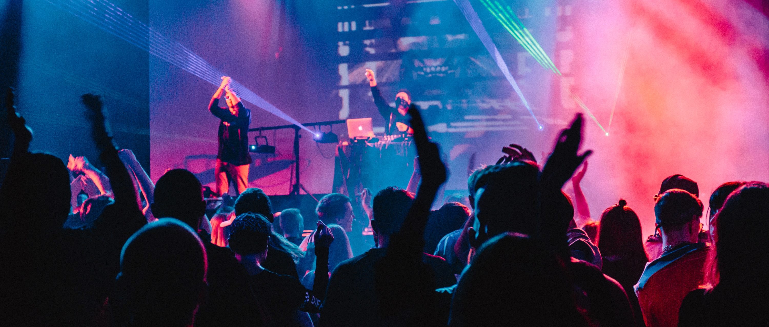 How To Become A Music Journalist: A Step By Step Guide