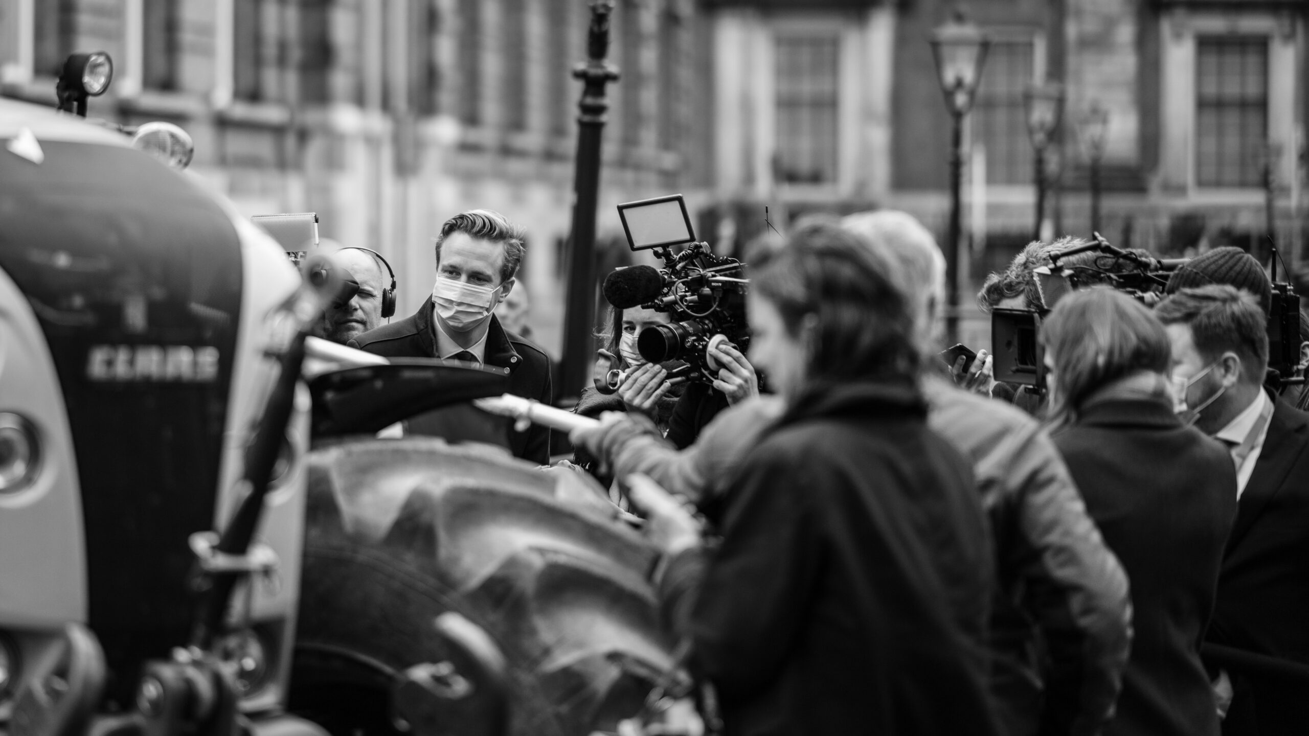 The Art Of Conducting Vox Pops For Journalists
